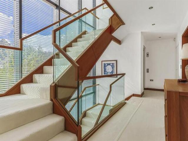 3 bedroom detached house for sale in Mount Grace Drive, Evening Hill, BH14