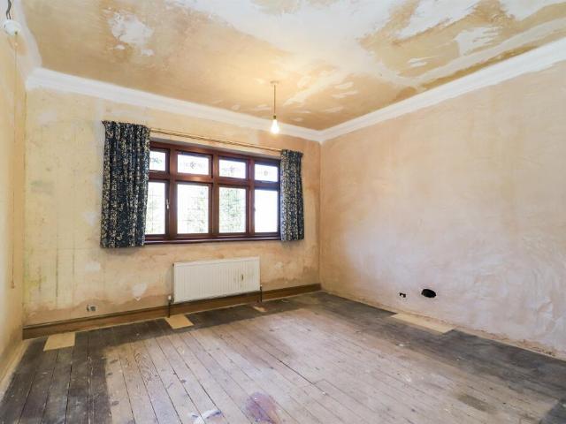 3 bedroom detached house for sale in Mount Road, Lanesfield, Wolverhampton, WV4