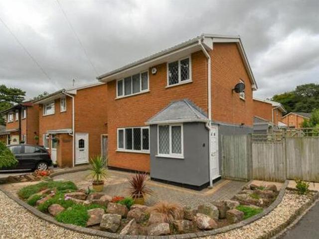 3 Bedroom Detached House For Sale In Moreton
