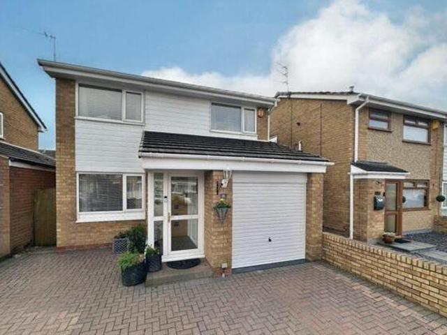 3 Bedroom Detached House For Sale In Moreton