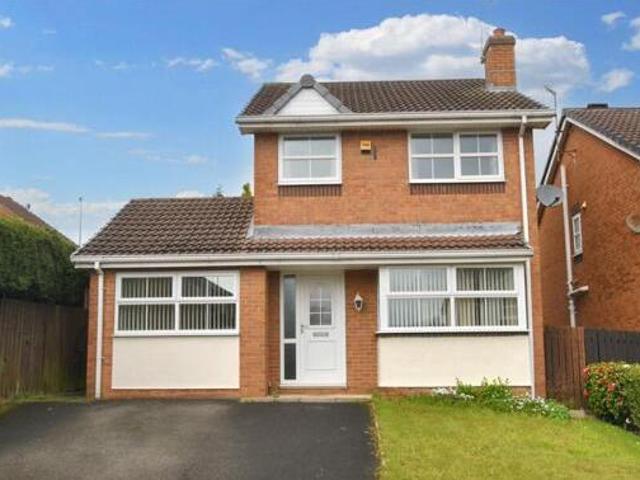 3 Bedroom Detached House For Sale In Morley