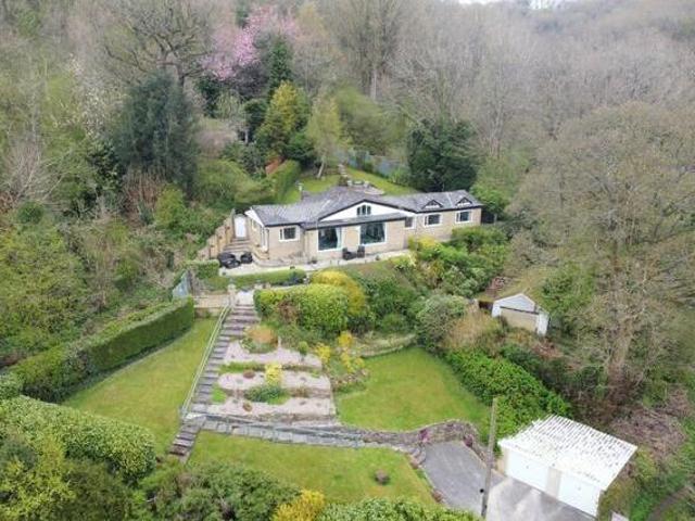 3 Bedroom Detached House For Sale In Moss Lane