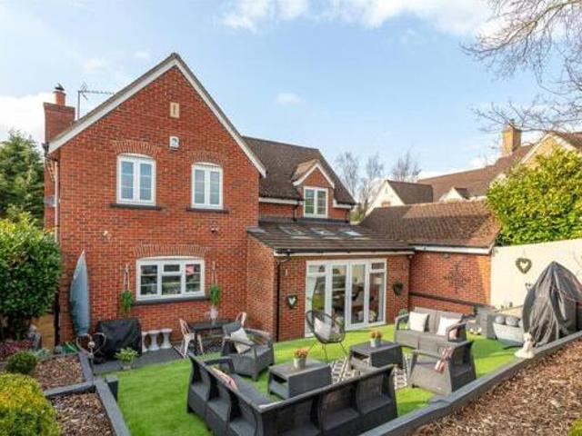 3 Bedroom Detached House For Sale In Maulden, Bedfordshire