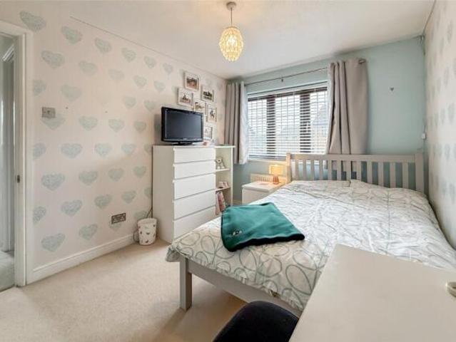 3 bedroom detached house for sale in Mayfair Close, St. Albans, Hertfordshire, AL4
