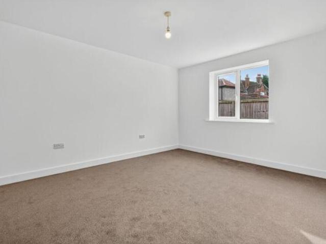 3 bedroom detached house for sale in Mayfield Grove, York, YO24