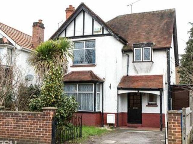 3 Bedroom Detached House For Sale In Maidenhead, Berkshire