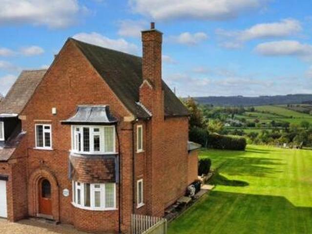 3 Bedroom Detached House For Sale In Main Road