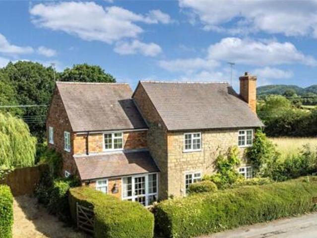 3 Bedroom Detached House For Sale In Malvern, Herefordshire