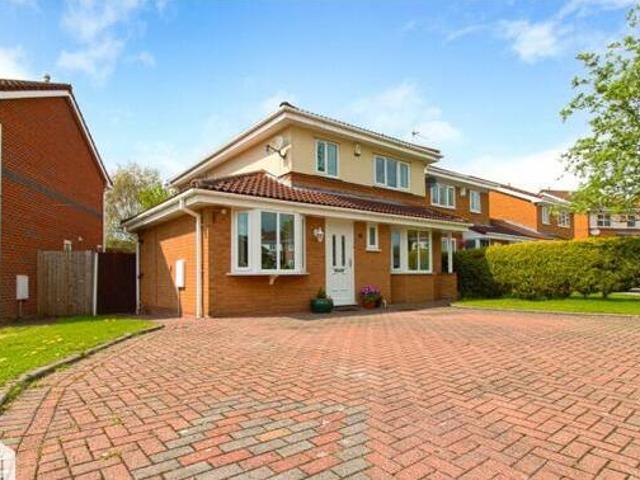3 Bedroom Detached House For Sale In Manchester, Greater Manchester