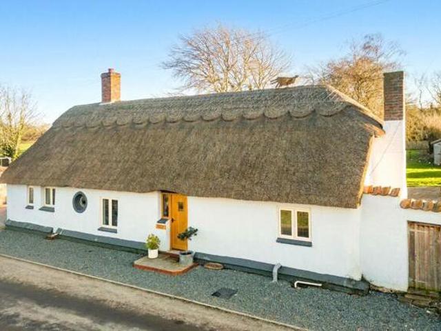 3 Bedroom Detached House For Sale In Manby, Louth