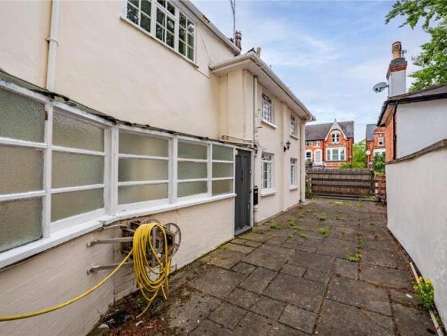 3 bedroom detached house for sale in Mansfield Road, Nottingham, Nottinghamshire, NG5