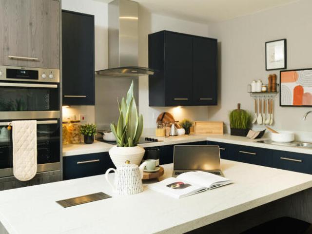 3 bedroom detached house for sale in Manston Lane, Leeds, LS15 8ST, LS15