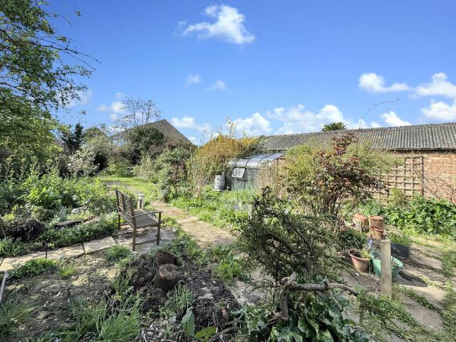 3 bedroom detached house for sale in Mardale Road, Worthing, BN13