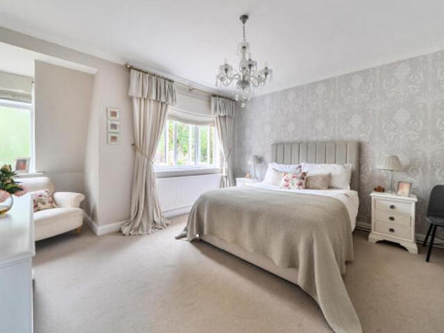 3 bedroom detached house for sale in Marlowe Close, Chislehurst, Kent, BR7