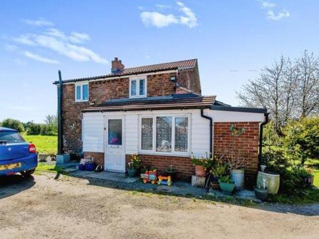 3 Bedroom Detached House For Sale In Martin