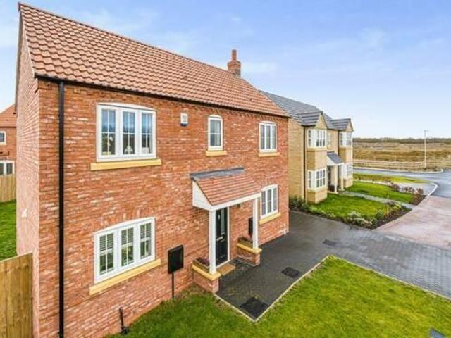 3 bedroom detached house for sale in Mason Drive Welton LN2