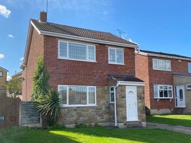 3 bedroom detached house for sale in Meadow Drive Swinton S64 S64