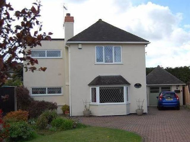 3 bedroom detached house for sale in Meadow Road AlbrightonWolverhampton WV7