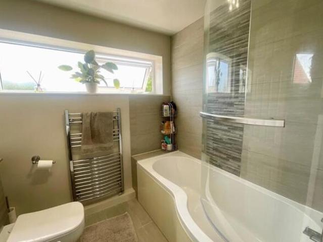 3 bedroom detached house for sale in Medlock Drive, Sheffield, S13 9BB, S13