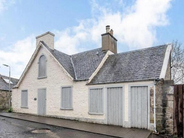 3 Bedroom Detached House For Sale In Melville Square, Comrie
