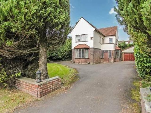 3 bedroom detached house for sale in Mercers Road Heywood OL10