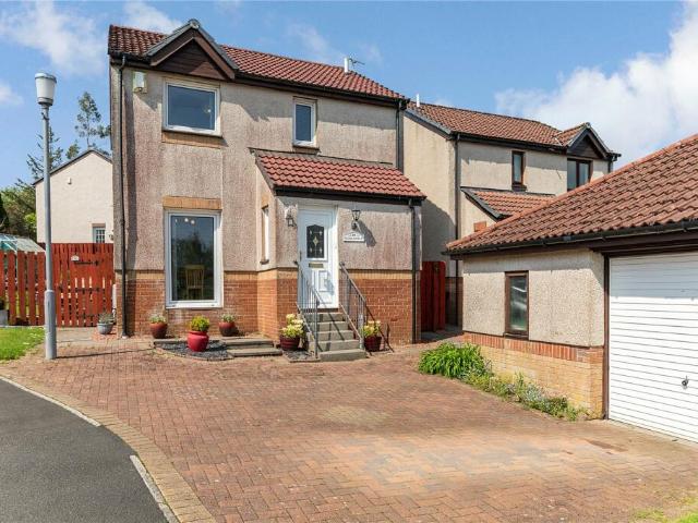 3 bedroom detached house for sale in Middlefield, Valleyfield Estate, East Kilbride, South Lanarkshire, G75