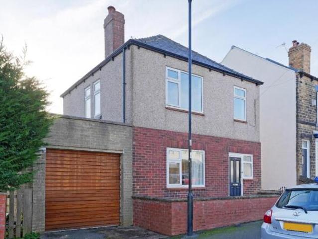 3 bedroom detached house for sale in Midfield Road, Sheffield, S10