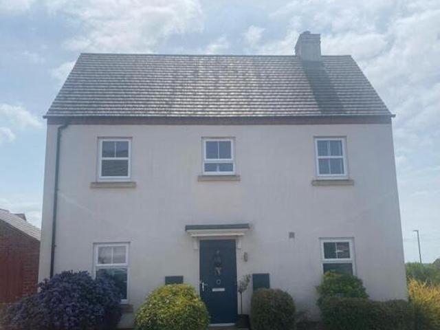 3 Bedroom Detached House For Sale In Midway