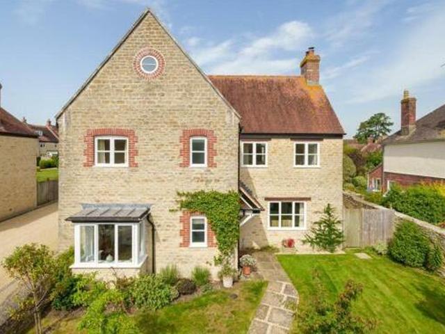 3 Bedroom Detached House For Sale In Milborne Port