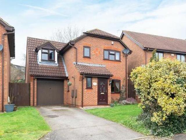 3 Bedroom Detached House For Sale In Milton Keynes, Buckinghamshire