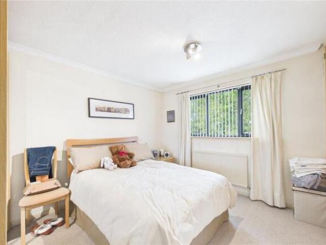 3 bedroom detached house for sale in Minden Close, Chineham, Basingstoke, Hampshire, RG24
