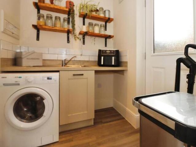 3 bedroom detached house for sale in Mustoe Road, Frenchay, Bristol, BS16