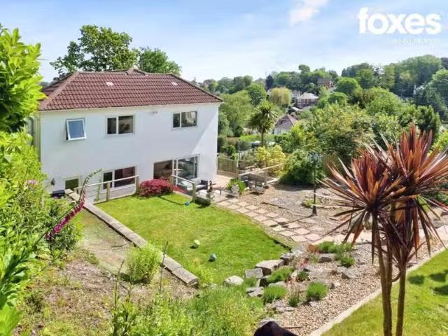 3 bedroom detached house for sale in Norman Avenue, Poole, BH1.