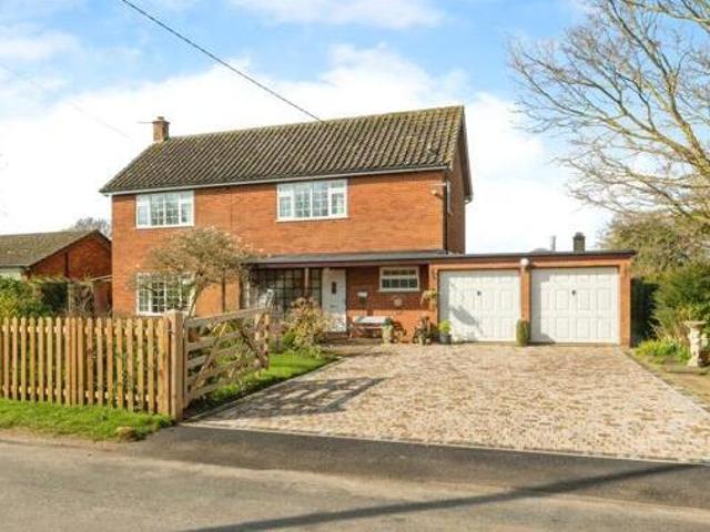 3 Bedroom Detached House For Sale In Norwich, Norfolk