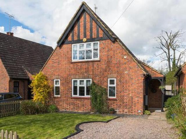 3 Bedroom Detached House For Sale In Northwood