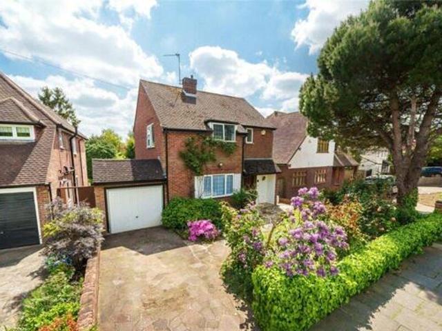 3 Bedroom Detached House For Sale In Northwood