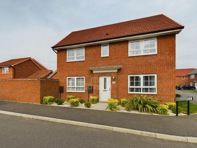 3 Bedroom Detached House For Sale In North Hykeham
