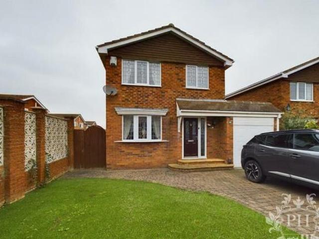 3 Bedroom Detached House For Sale In New Marske