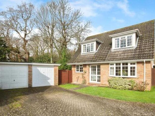 3 Bedroom Detached House For Sale In New Milton