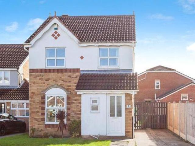 3 Bedroom Detached House For Sale In New Crofton