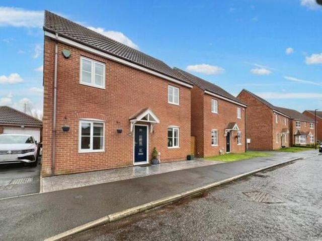 3 Bedroom Detached House For Sale In Newcastle Upon Tyne, Tyne And Wear
