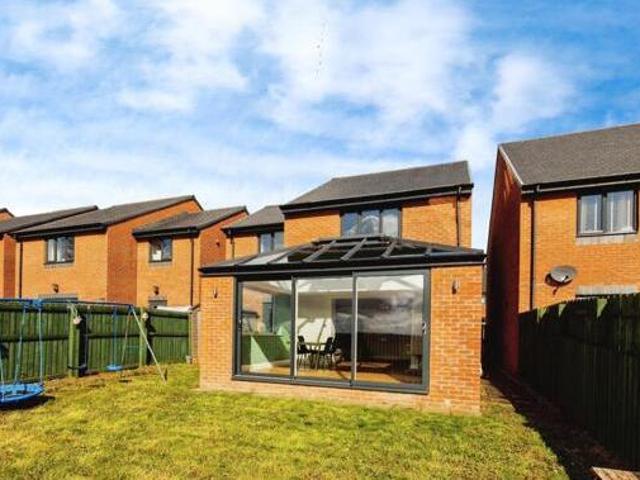 3 Bedroom Detached House For Sale In Newcastle Upon Tyne, Tyne And Wear