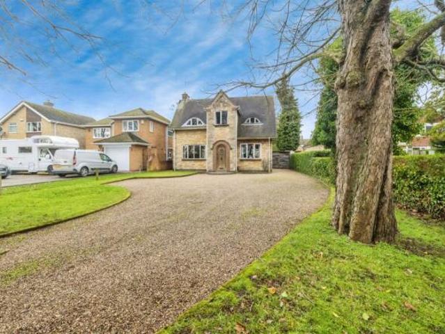 3 bedroom detached house for sale in Newark Road, LINCOLN, LN6
