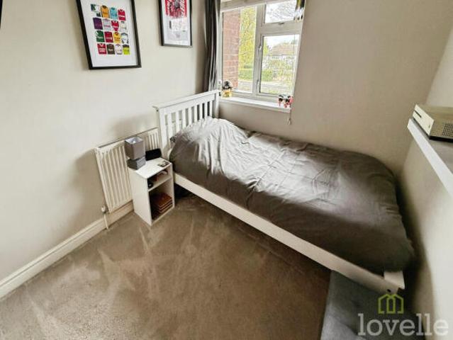 3 bedroom detached house for sale in Newark Road, North Hykeham, LN6