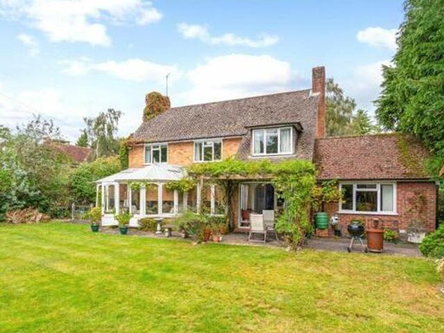 3 Bedroom Detached House For Sale In Newbury, Berkshire