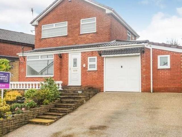 3 bedroom detached house for sale in Newbury Grove Hopwood Heywood OL10 OL10