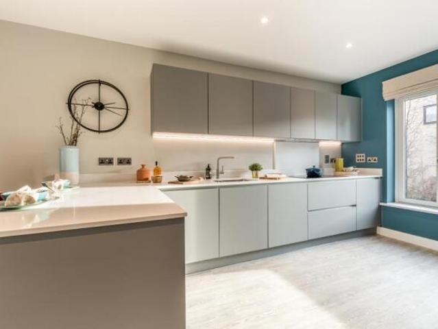 3 bedroom detached house for sale in Newmarket Road, Cambridge, CB5
