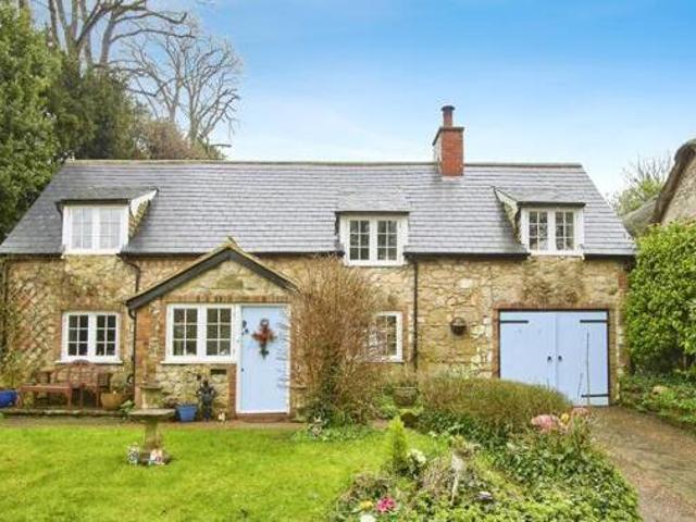 3 Bedroom Detached House For Sale In Newport, Isle Of Wight