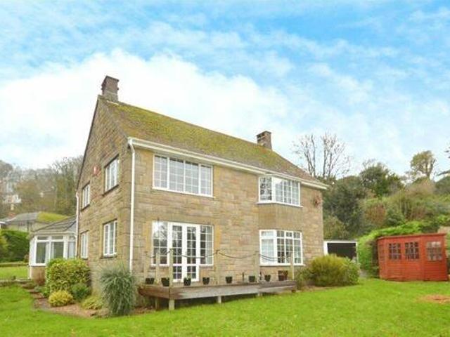 3 Bedroom Detached House For Sale In Niton Undercliff
