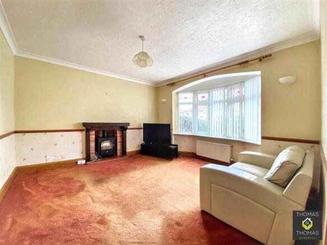 3 bedroom detached house for sale in Nine Elms Road, Longlevens, GL2